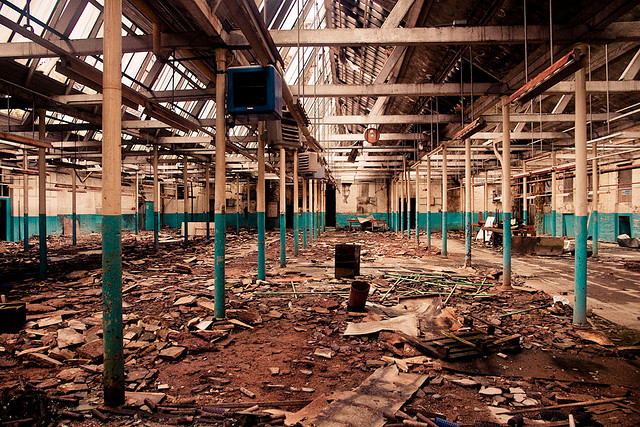 50 Stunning Photographs of Urban Decay